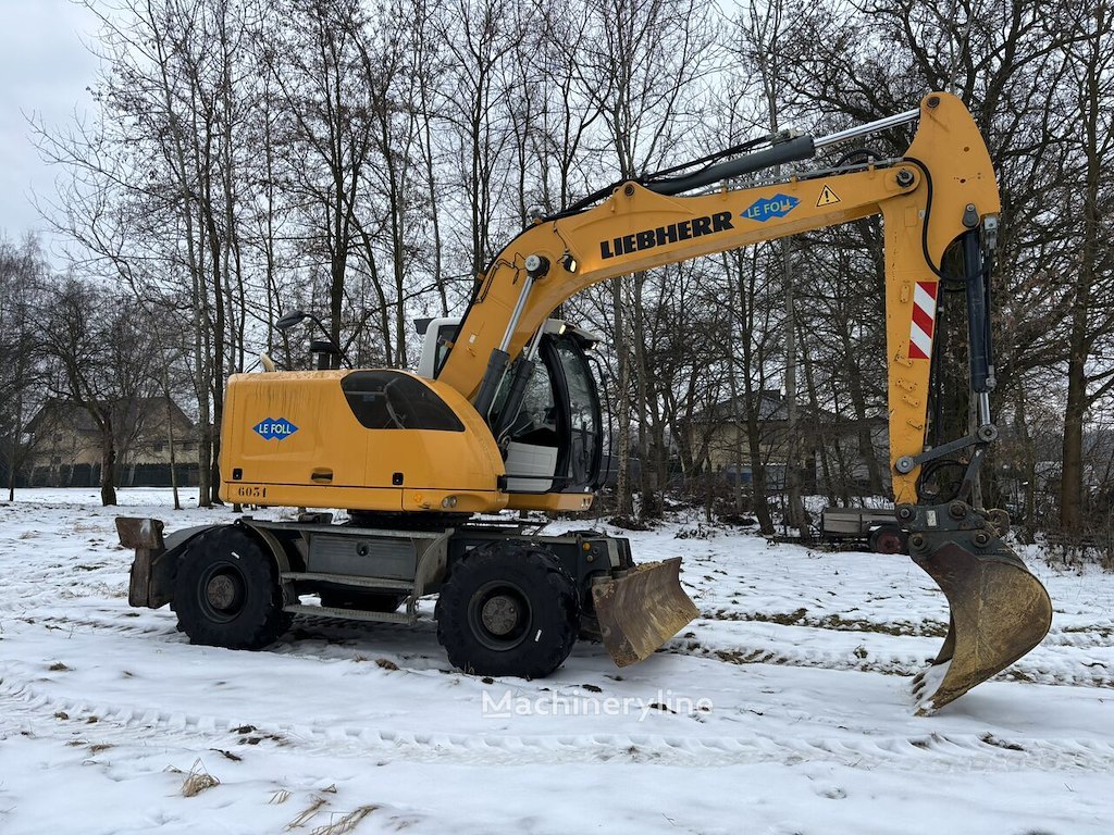 Liebherr A914 bager točkaš