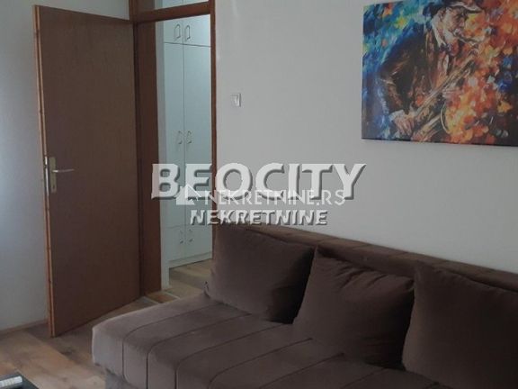 Novi Sad, Centar, Vuka Karadžića, 1.5, 39m2, 400EUR