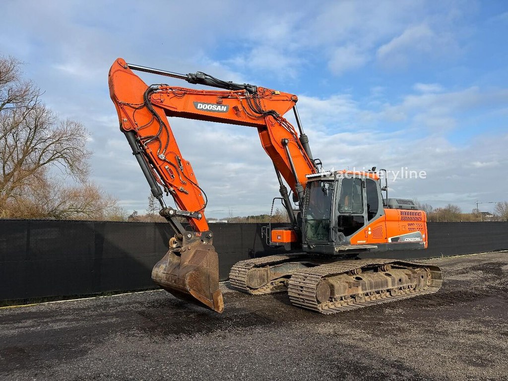 Doosan DX235LCR bager guseničar