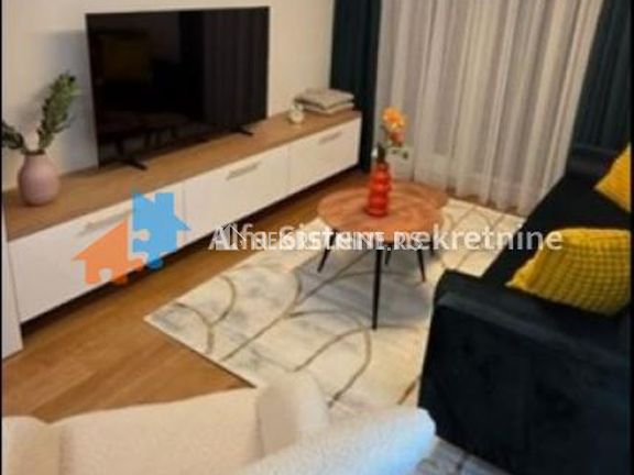 Voždovac, Lekino brdo, 1.5 stan, 37m2, 750 EUR, ID 53024