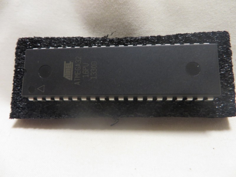 Atmel ATMEGA32 16PU