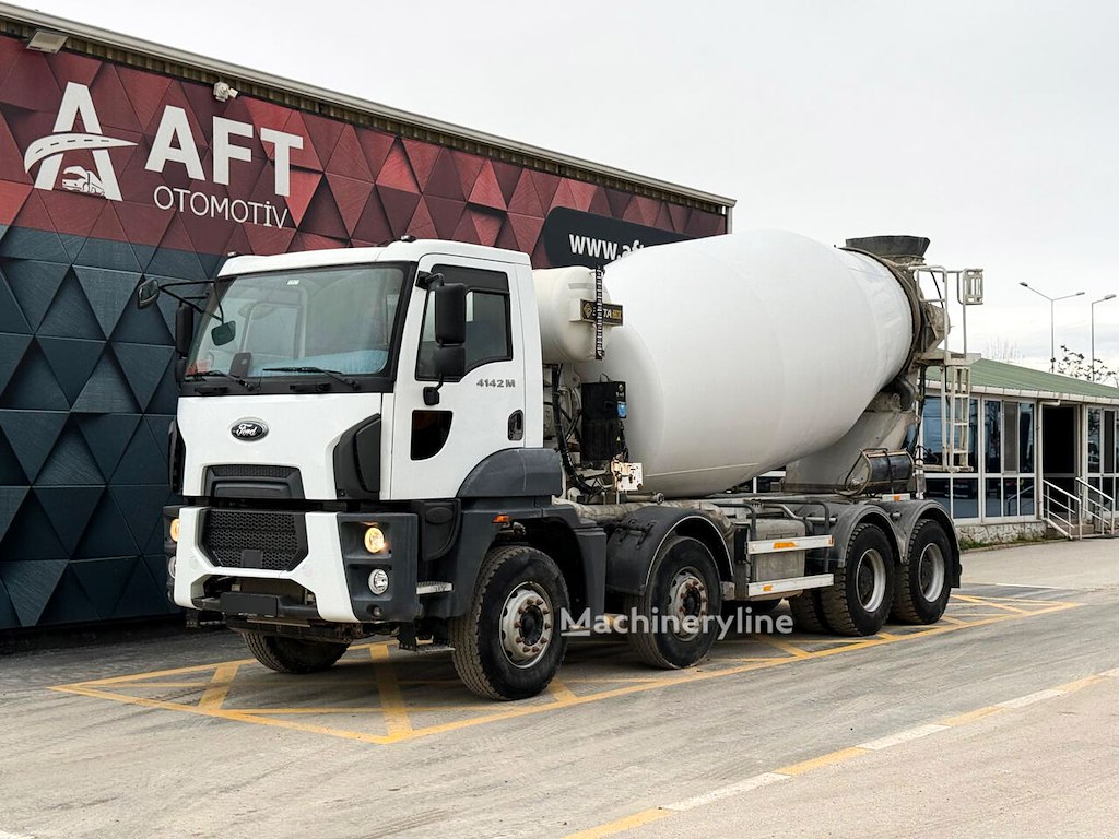 Betamix na šasiji Ford Cargo 4142 kamion s mešalicom za beton