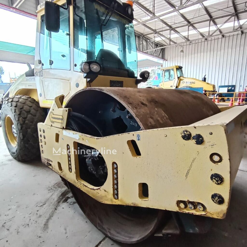 BOMAG BW211D-40 kompaktor s jednim valjkom