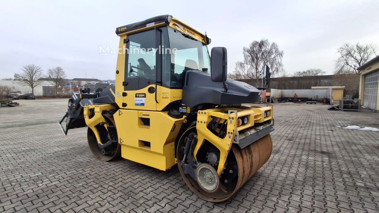 BOMAG BW154AP-4i valjak za asfalt