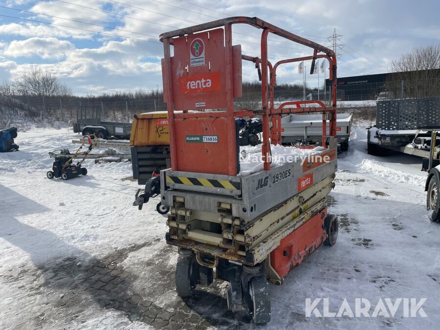 Prodaje se JLG 1930ES makazastu platformu na aukciji