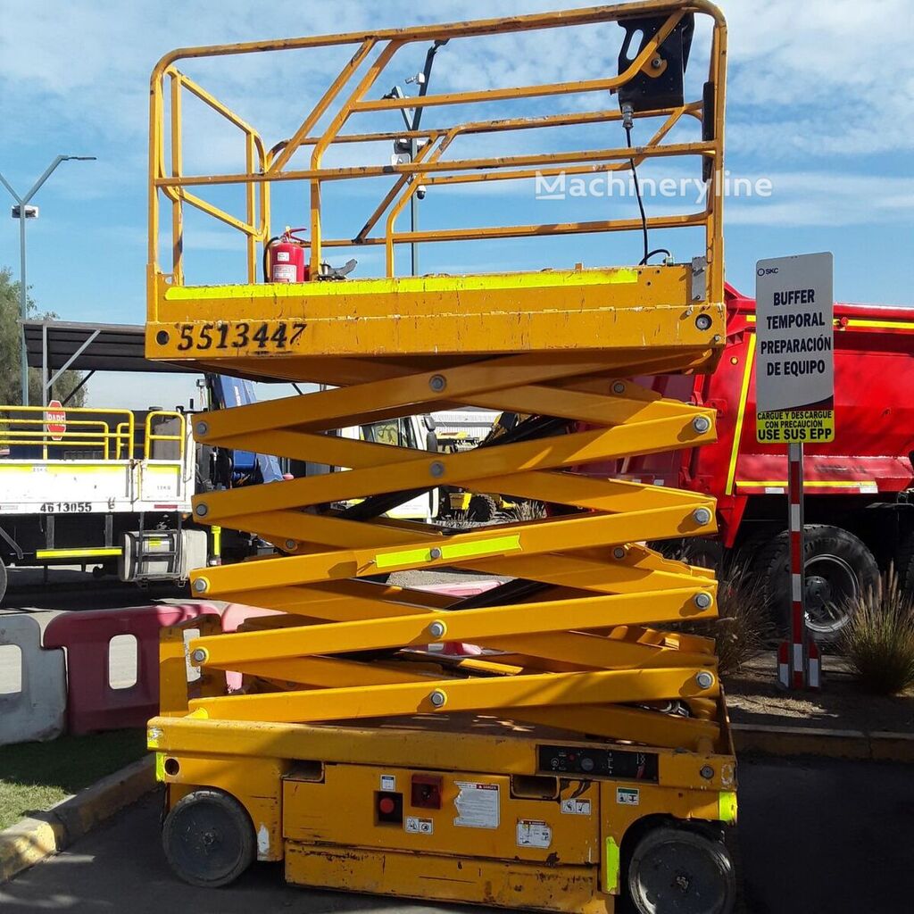 Haulotte COMPACT 12 makazasta platforma