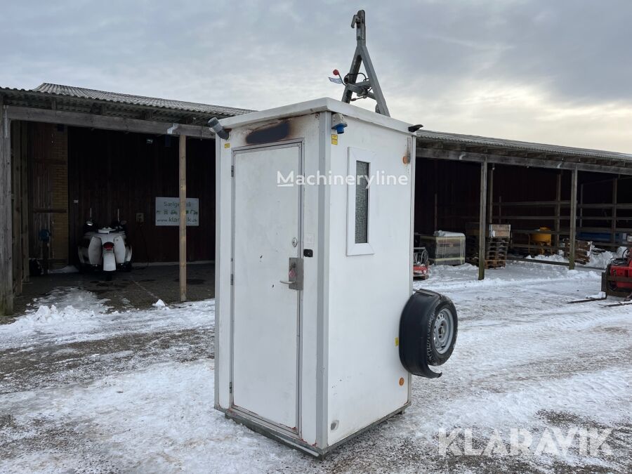 Prodaje se Scanvogn Toiletvogn med tank Scanvogn 500kg sanitarni kontejner na aukciji