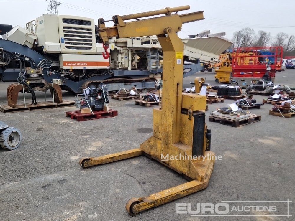Prodaje se Fenwick Electric Mobile Workshop Crane kašiku za prednje utovarivač na aukciji