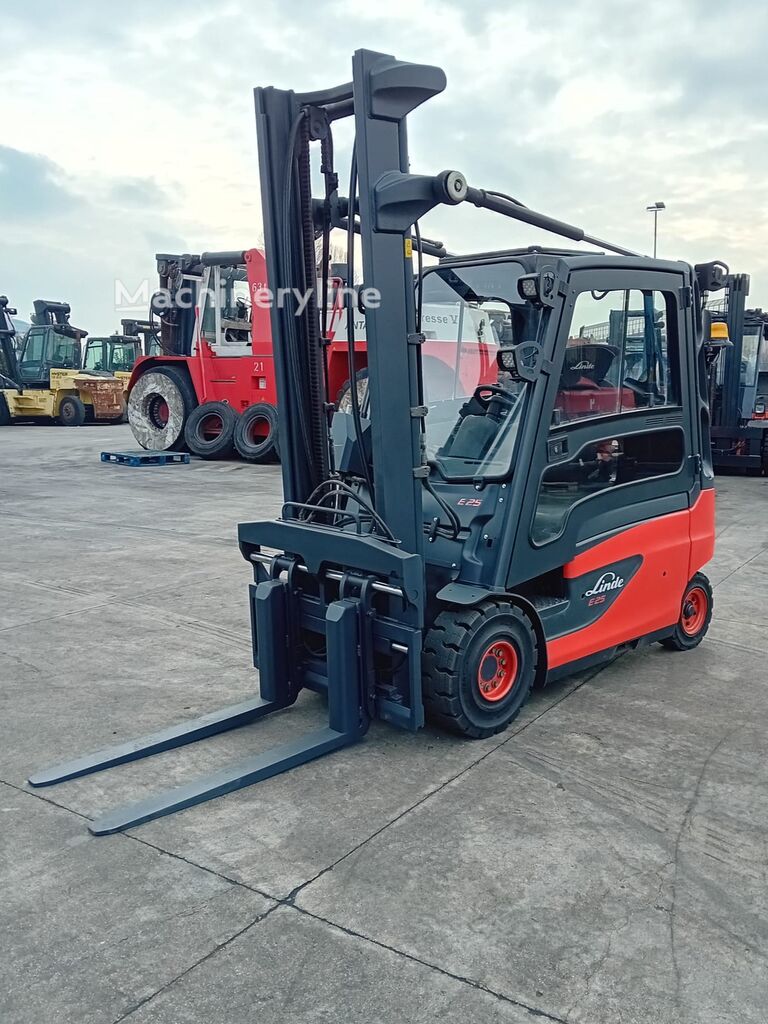 Linde E25L-01 električni viljuškar