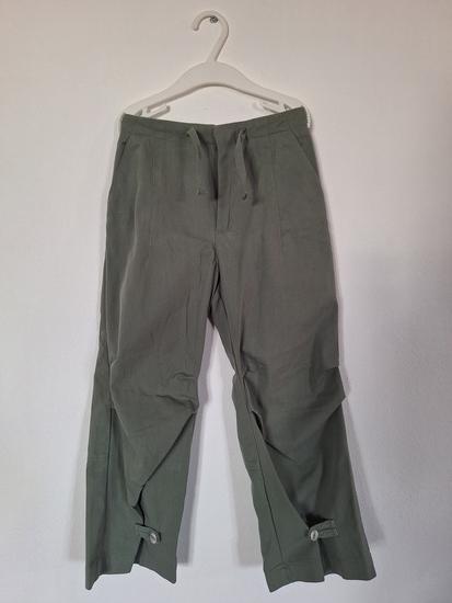 Zara pantalone 122