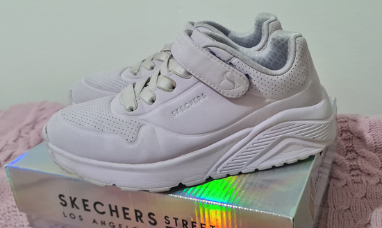 Skechers lila patike