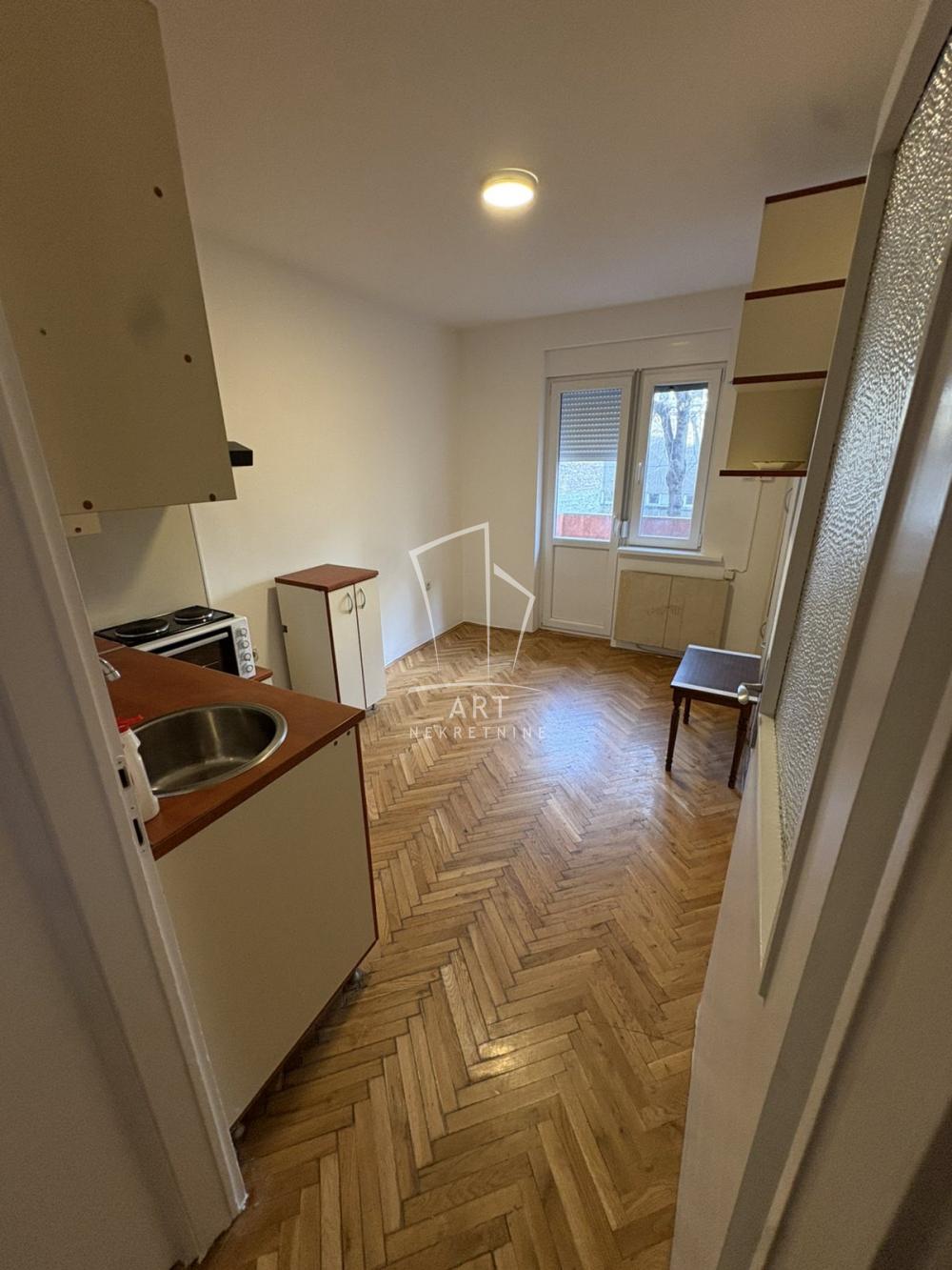 Centar Brankova , prednost poslovna namena ID#14104
500 €