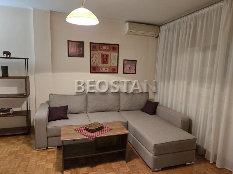 Novi Beograd - Blok 34 #66340
600 €