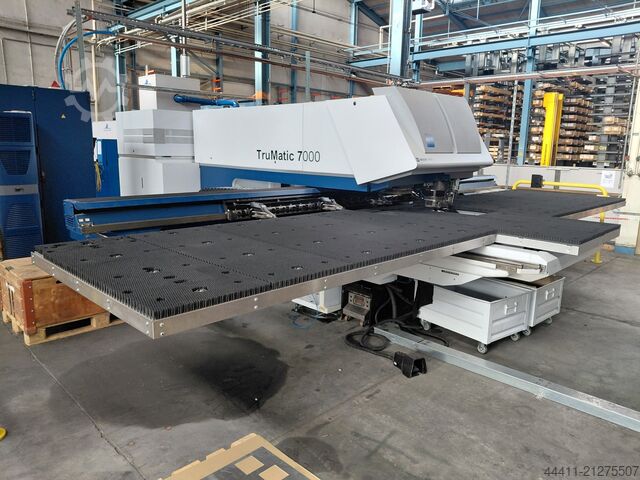 Probijanje laserski mašina
TRUMPF TruMatic 7000 (K02G) 1600 4000 Watt