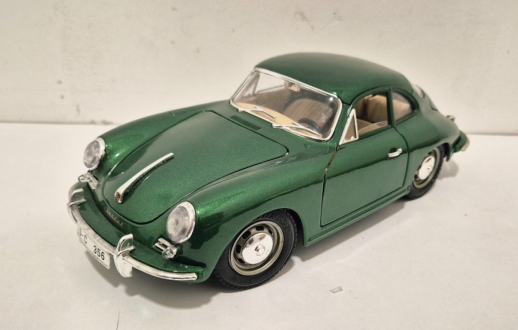 PORSCHE 356 B 1961GOD. – BURAGO – 1:18 – ODLICAN!