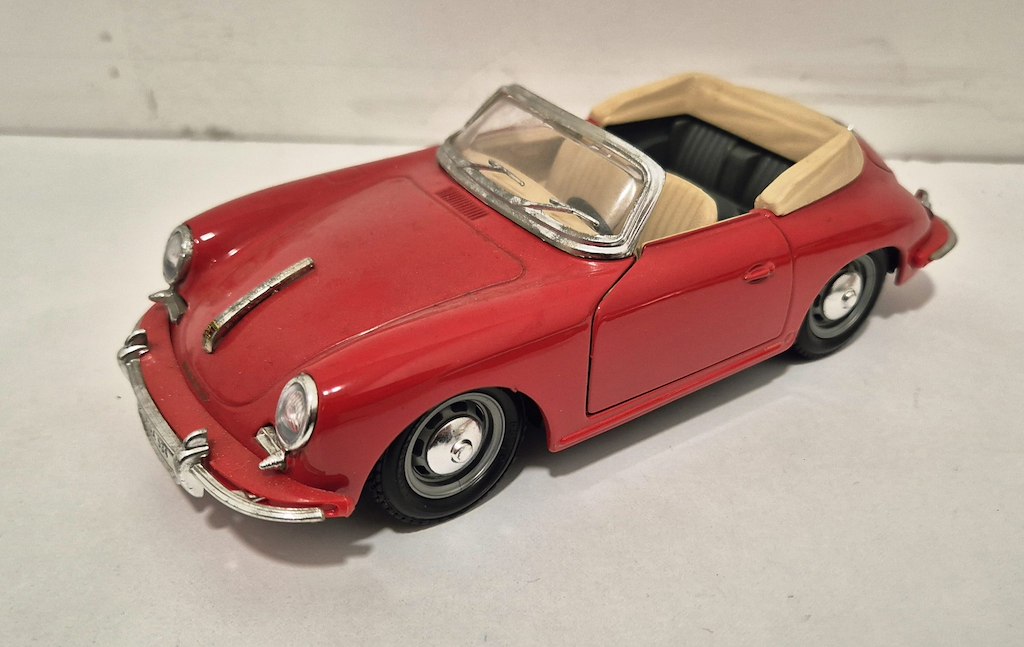 PORSCHE 356 B 1961GOD – BURAGO – 1:24 – ODLICAN!