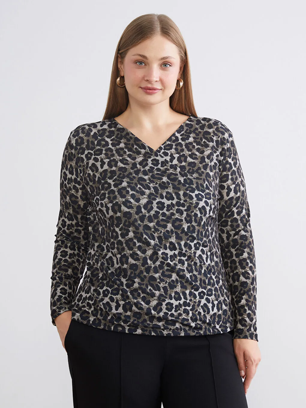 LCWAIKIKI Basic Bluza Za Punije Dvoredno Kopčanje Leopard Print