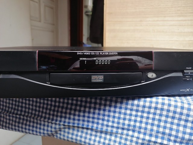 Philips DVD705 (čita samo originale AudioCD+DVD)