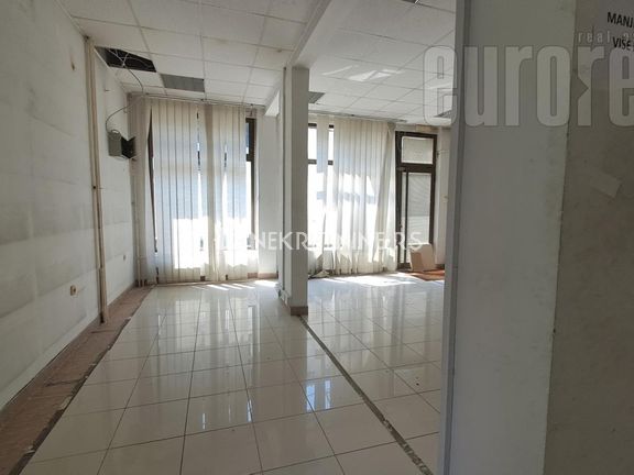 #49315, Izdavanje, P.P., MARAKANA, 2500 EUR