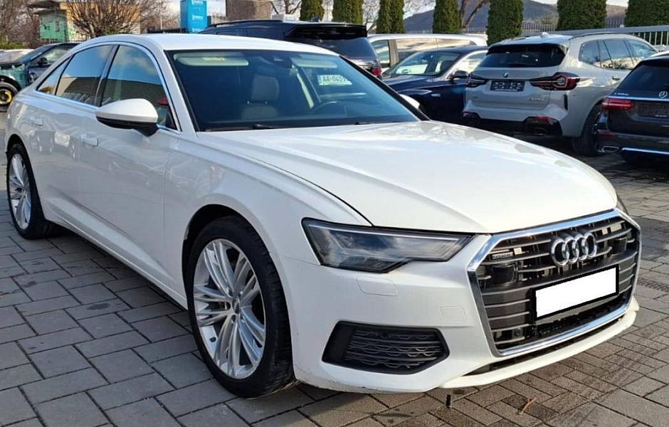 Audi A6 45 TFSI mHEV quattro (2019) Havarisan - Motor OK