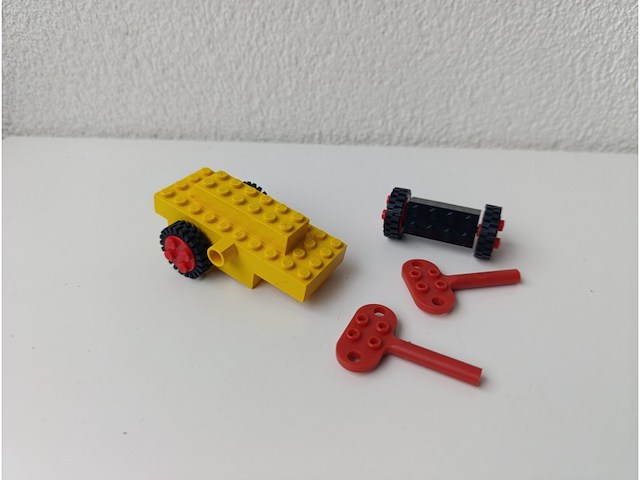 1985 Lego Wind-Up Motor Set 890 - redje