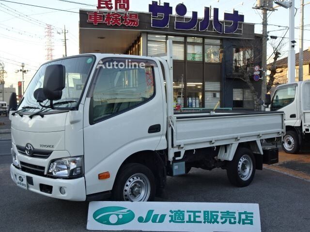 Toyota DYNA kamion s ravnom platformom < 3.5t