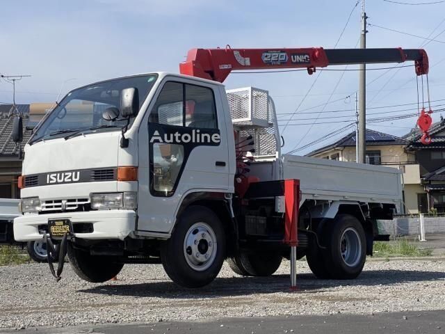 Isuzu ELF kamion s ravnom platformom < 3.5t