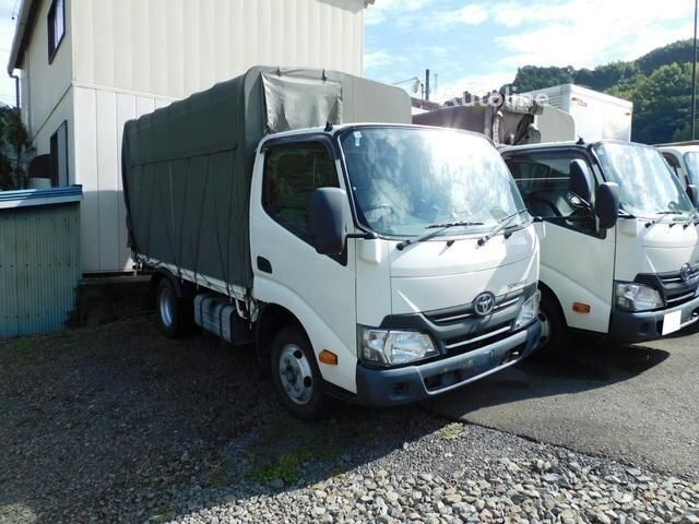 Toyota DYNA kamion s ceradom < 3.5t