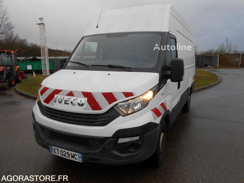 Prodaje se IVECO 35S14N minibus furgon na aukciji