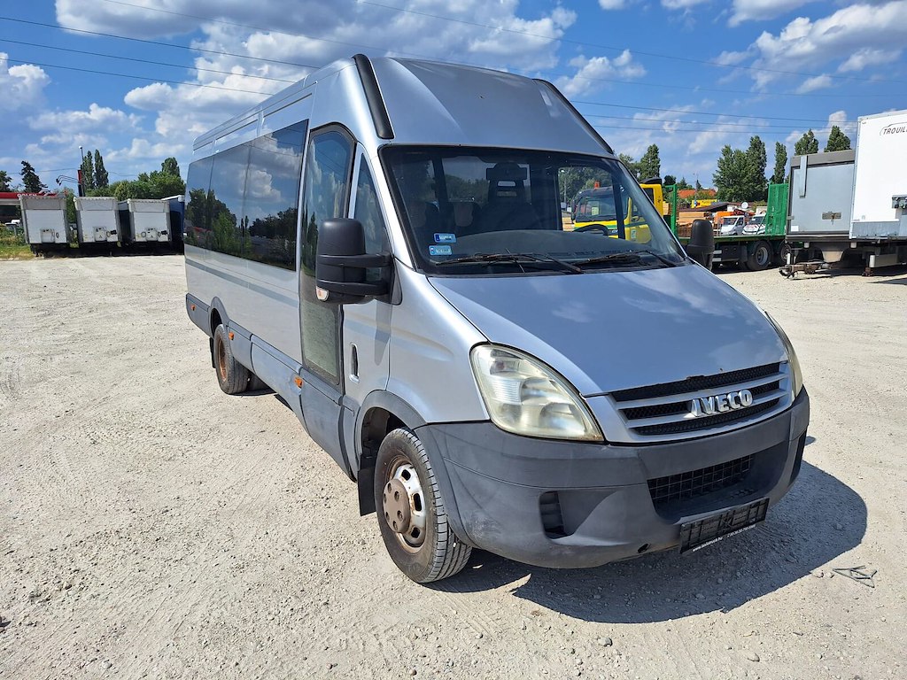 IVECO Daily 50 C 18 - 20 personal minibus - engine defekt putnički minibus