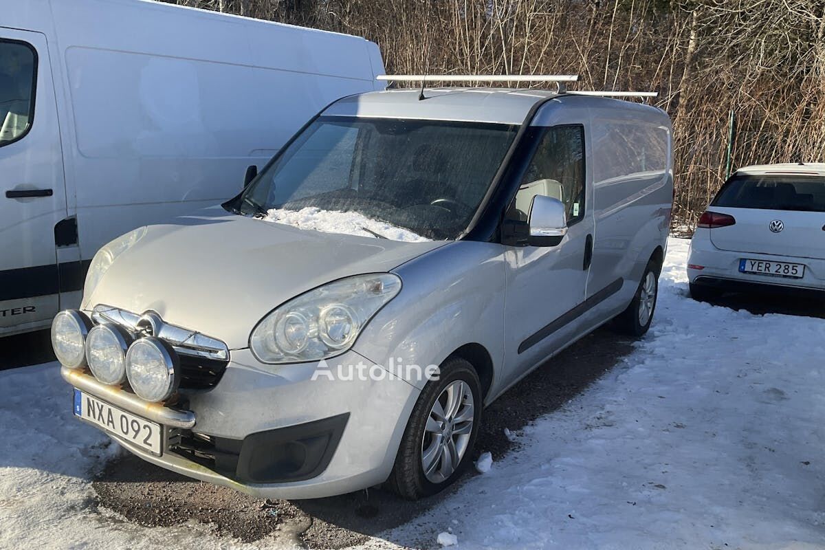 Prodaje se Opel Combo laki furgon na aukciji