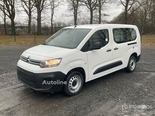 Prodaje se Citroen Berlingo Maxi laki furgon na aukciji