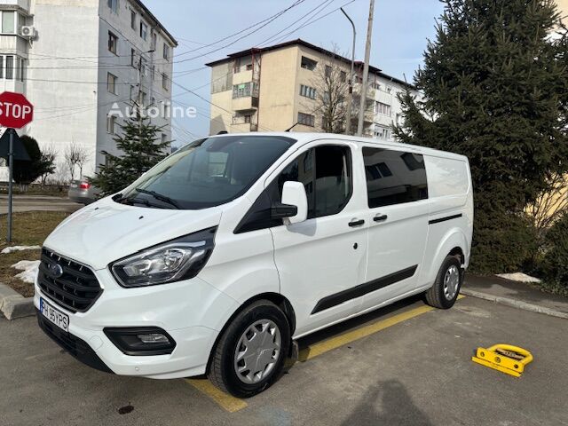 Ford Transit Custom kombi minibus