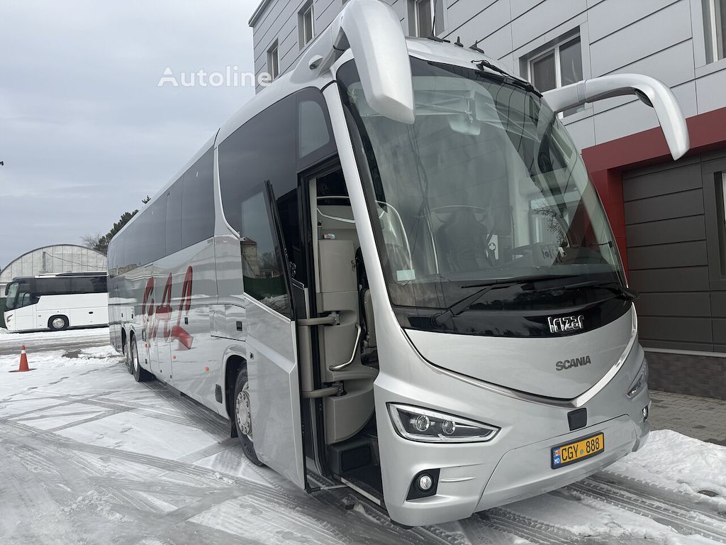 Irizar I8 turistički autobus