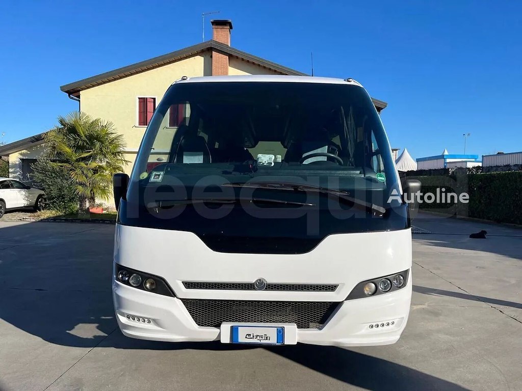 Prodaje se IVECO Mago2 prigradski autobus na aukciji