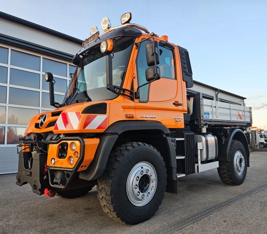 UNIMOG U527 UGE univerzalna komunalna mašina