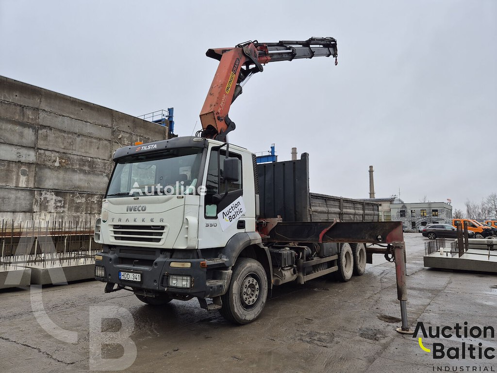 Prodaje se IVECO AD260T35 kiper na aukciji