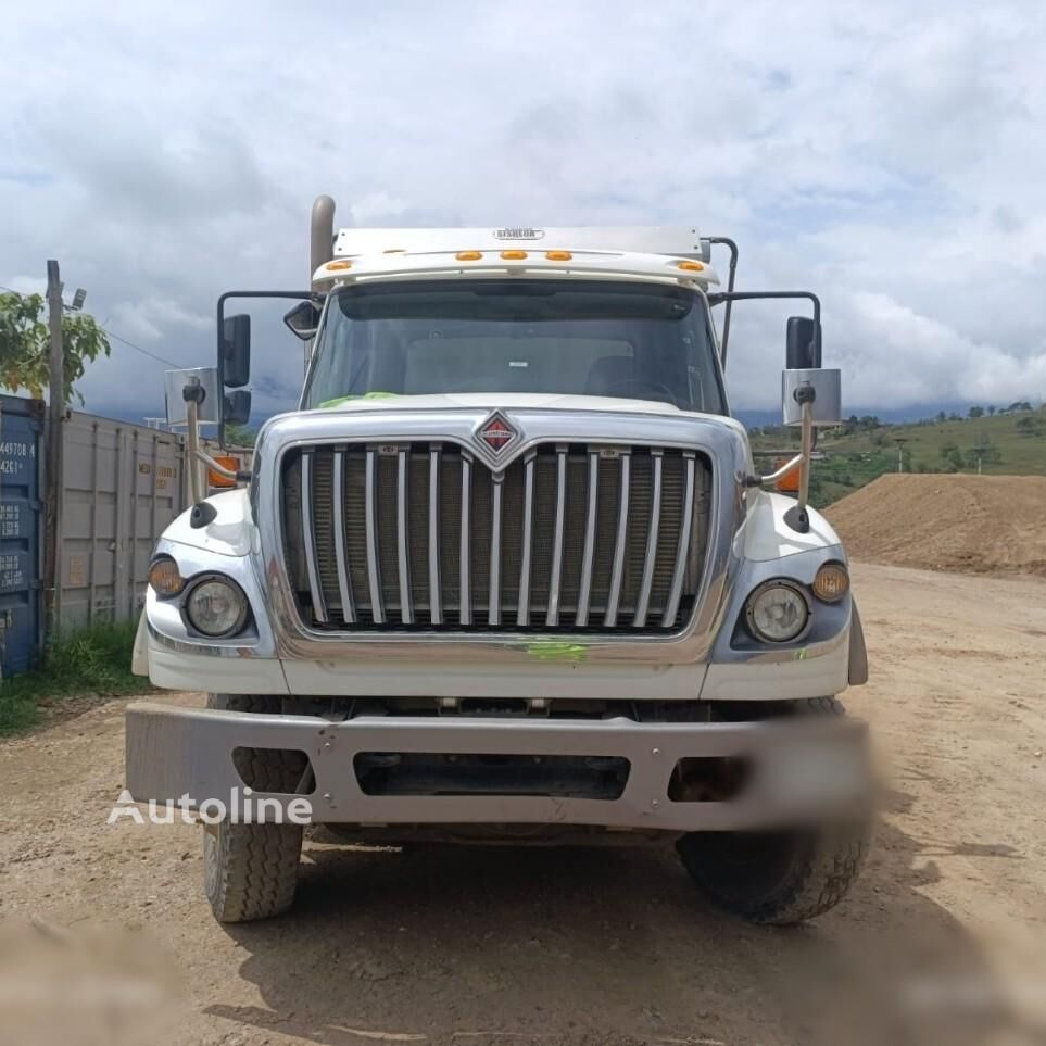 International 7600 SBA kiper