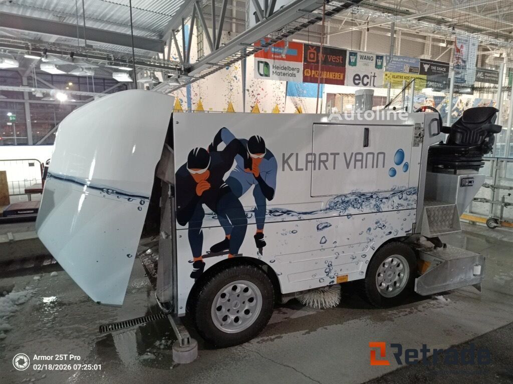 Prodaje se ICE Resurfacing Machines for Sale – 2 × Icebear Electric (Refurbishe vozilo za čišćenje ulica na aukciji