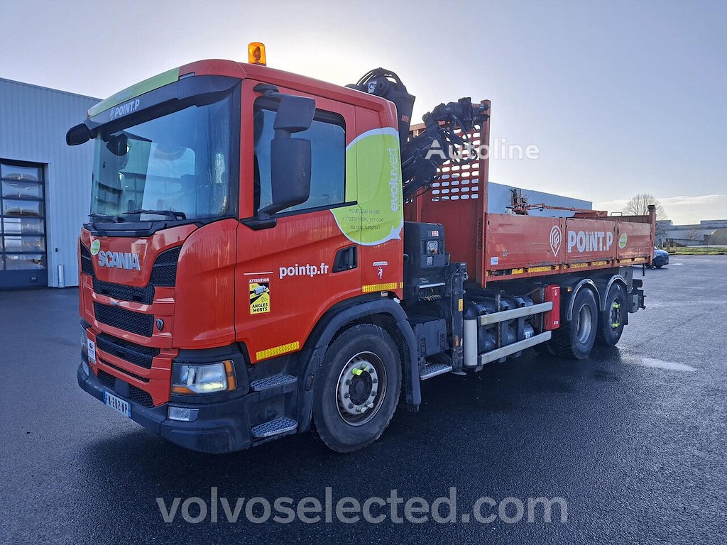 Scania G-serie kamion s ravnom platformom