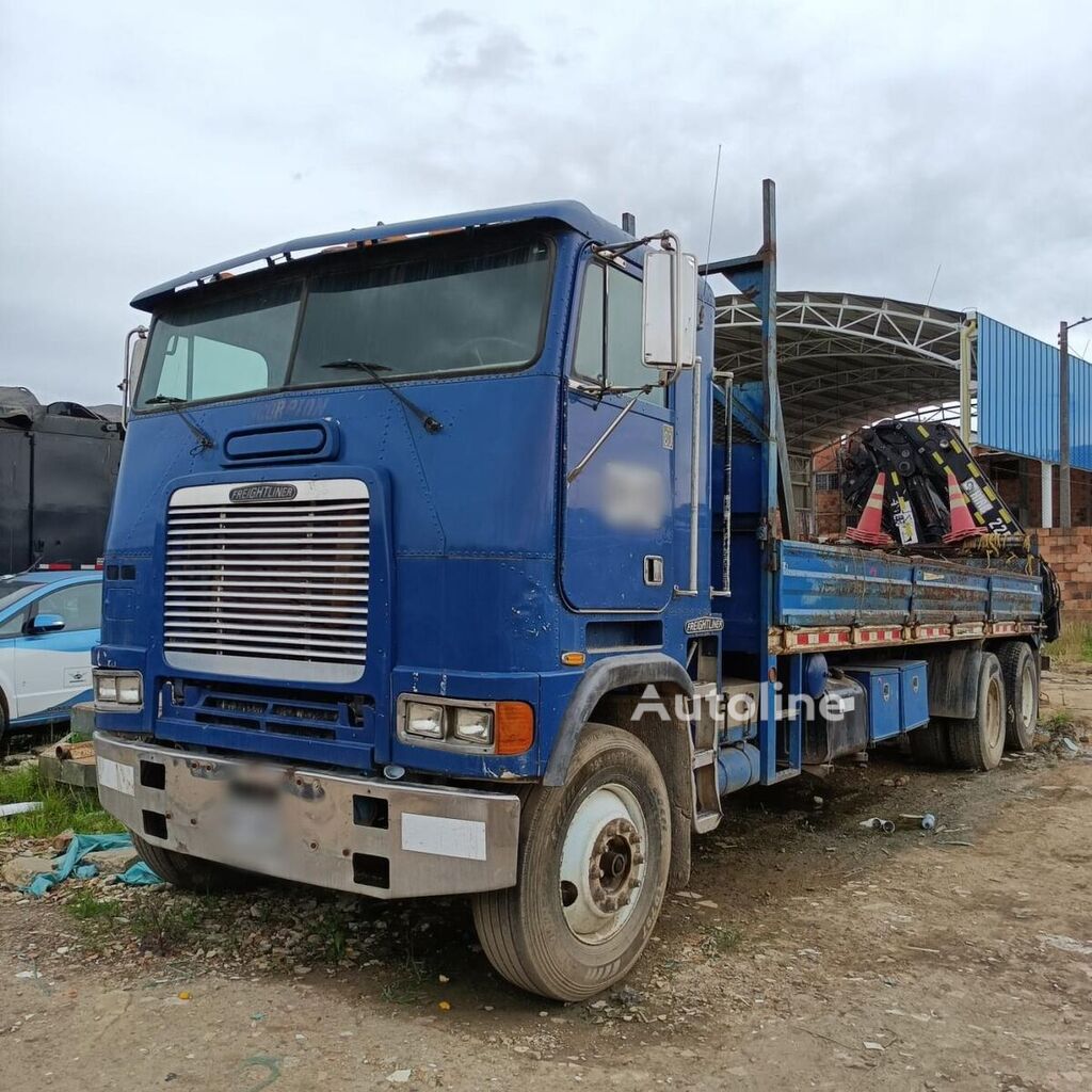 Freightliner FLA 6364T kamion s ravnom platformom