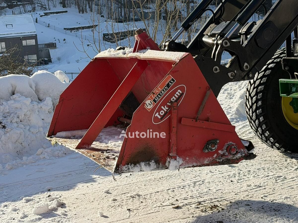 Prodaje se Tokvam Stroskuffe nošeni rasipač peska na aukciji