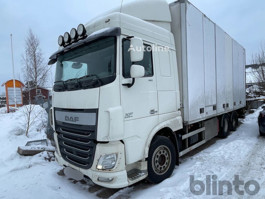 Prodaje se DAF FAS XF510Z kamion furgon na aukciji