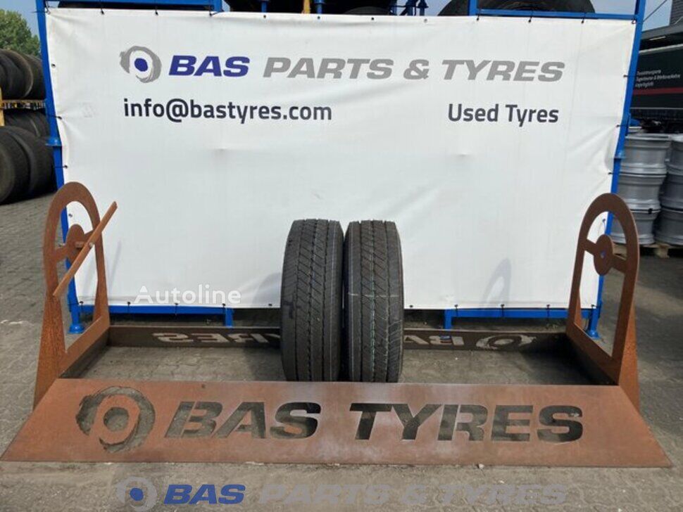 Goodyear Goodyear 265/70R17.5 KMax S used set guma za kamione