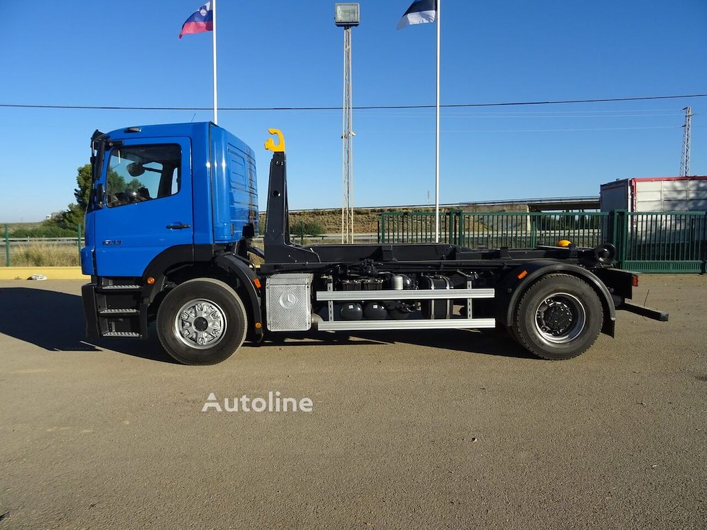 Mercedes-Benz AXOR 18 33 kamion rol kiper