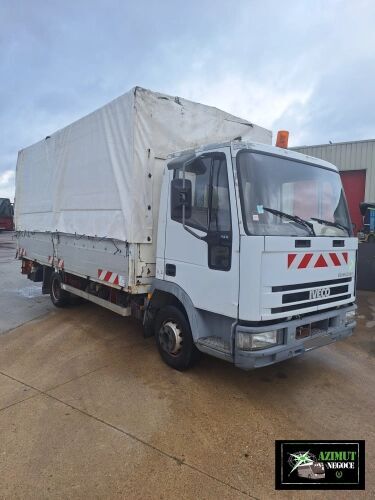 IVECO kamion s ceradom
