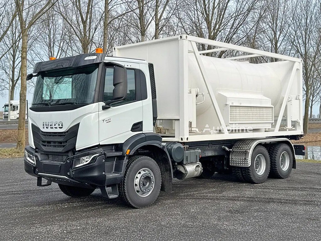 Nova IVECO T-Way AD380T43H AT Water Tank Truck (12 units) autocisterna
(IV5367)