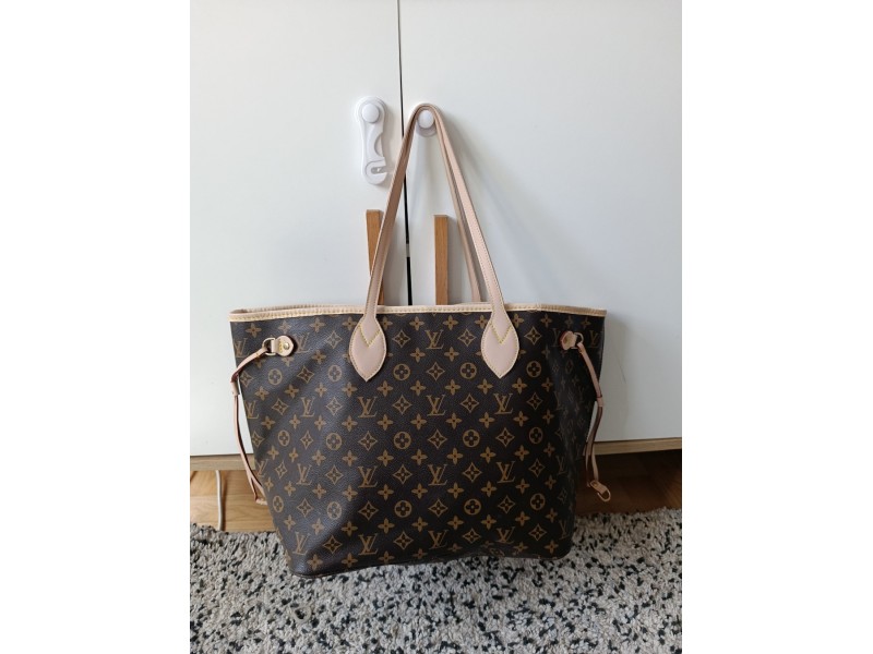 LOUIS VUITTON TORBA KAO NOVA
