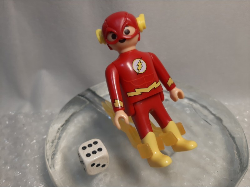 KINDER SURPRISE MAXI PLAYMOBIL FLASH DC COMICS