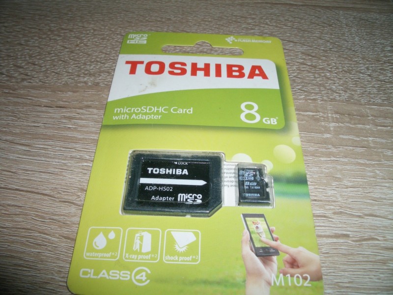Toshiba Micro SD 8GB + adapter